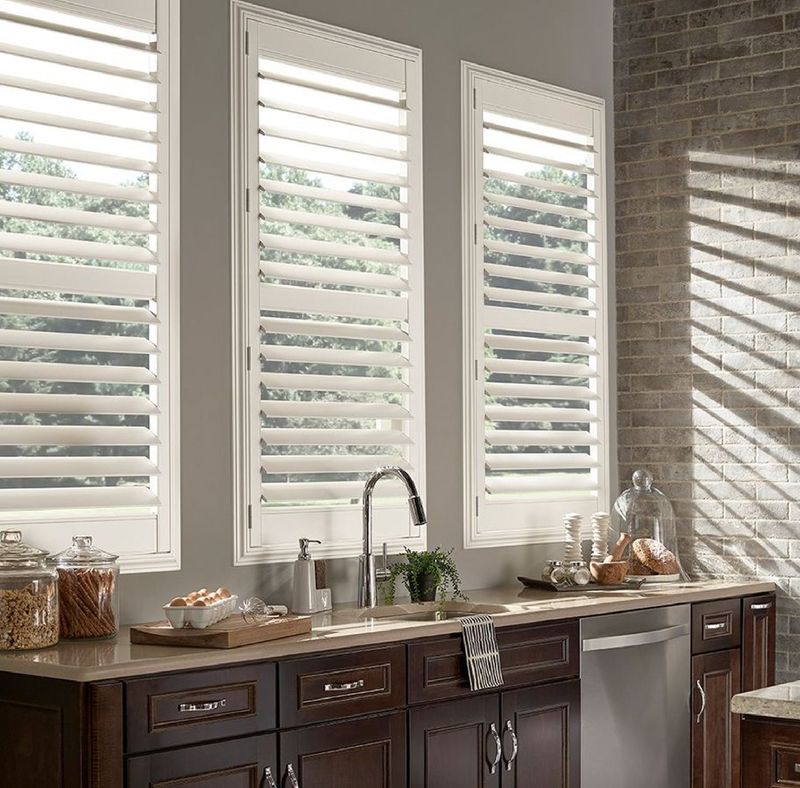 D&R Blinds' Ultimate Guide to Plantation Shutters